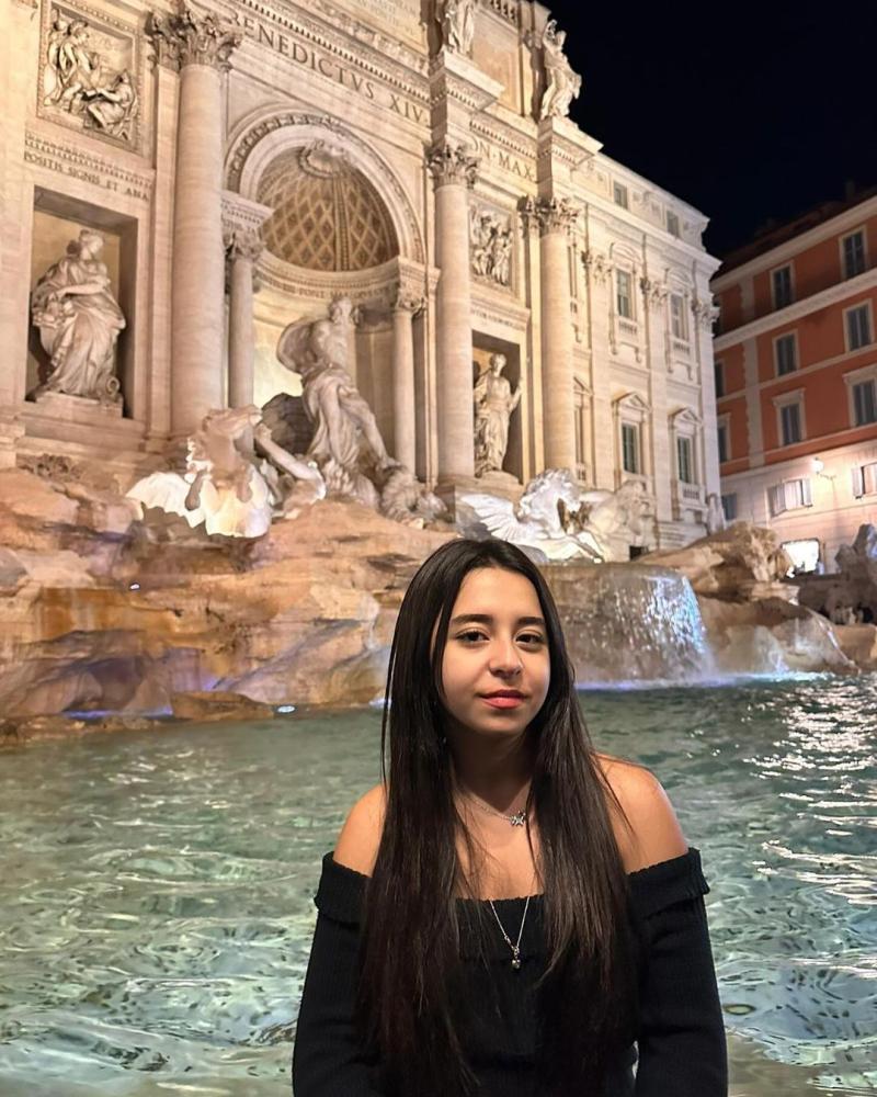 Así luce hoy Beren Gökyildiz, actriz que interpreta a Melissa | 13.cl