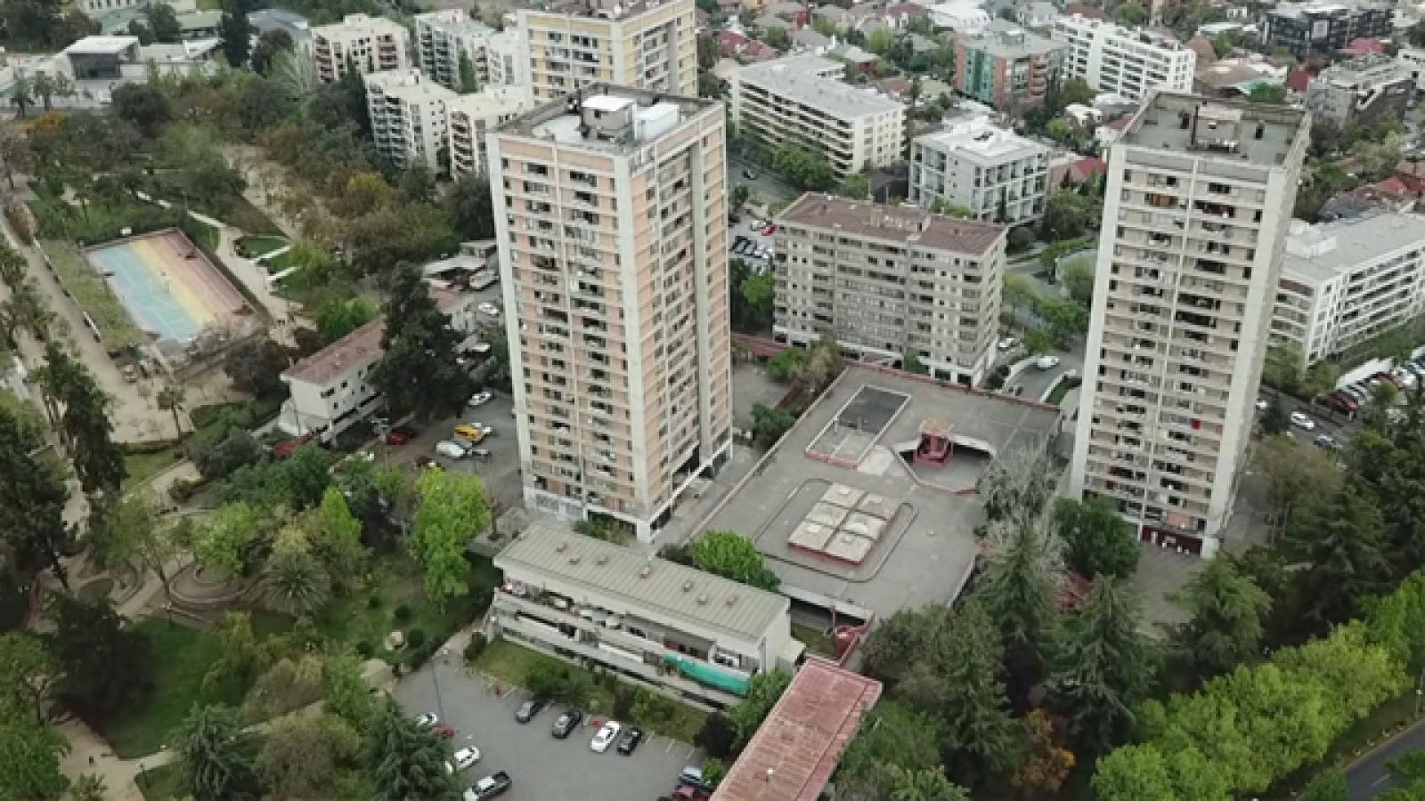 Conociendo las obras arquitectónicas al rededor del Parque Inés de Suárez