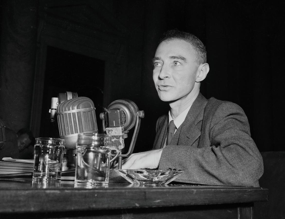 ¿Quién era realmente Oppenheimer? Te contamos del científico que pronto ...