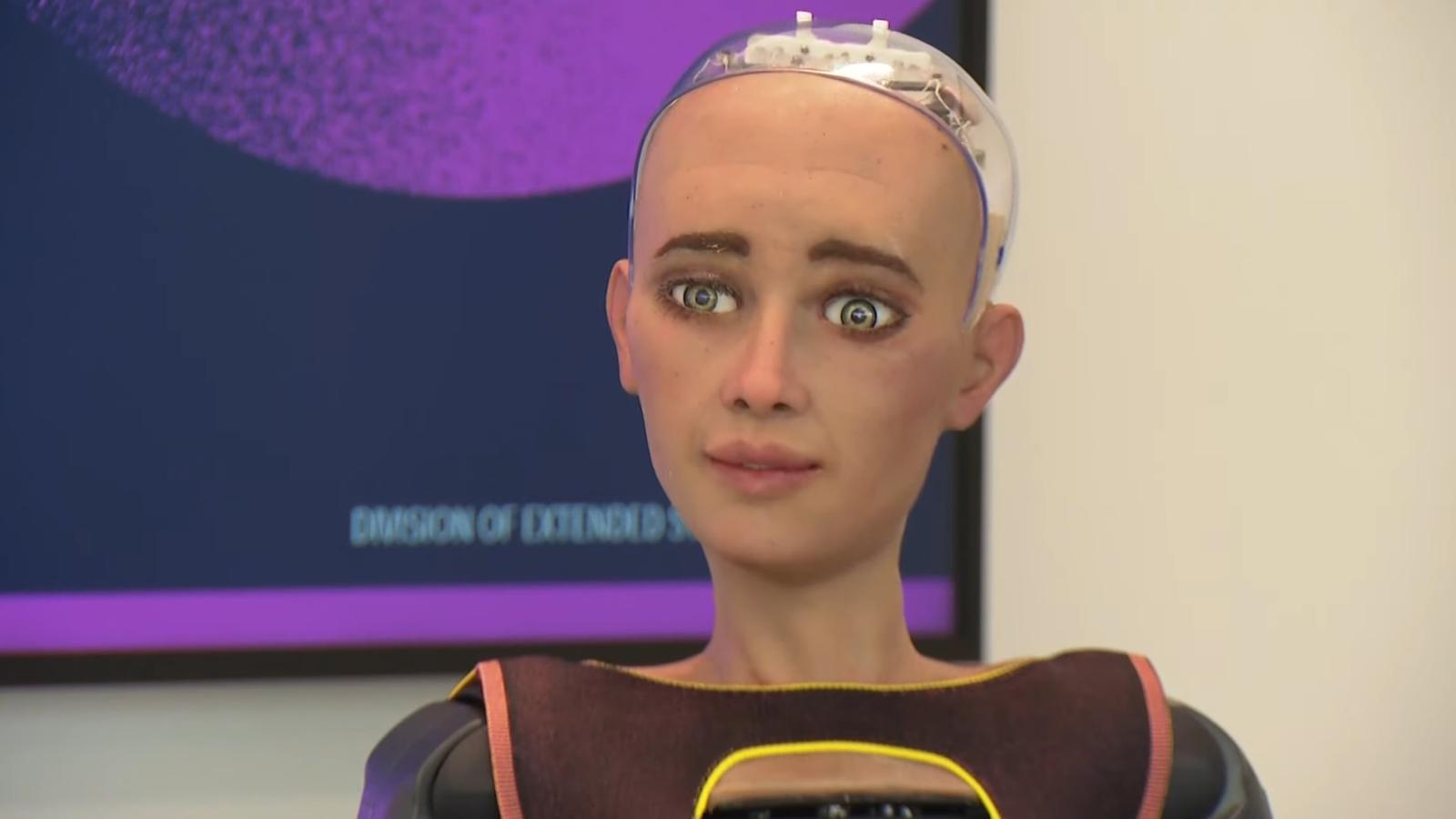 La robot RIA llegará a Chile: así es la humanoide creada para acompañar ...