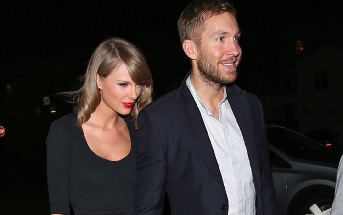 Taylor Swift usa el romántico regalo de aniversario que le hizo Calvin ...