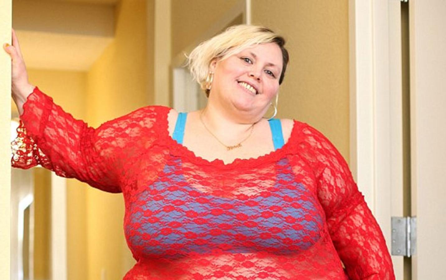 Mujer de 220 kilos gana millonarias sumas por videos eróticos