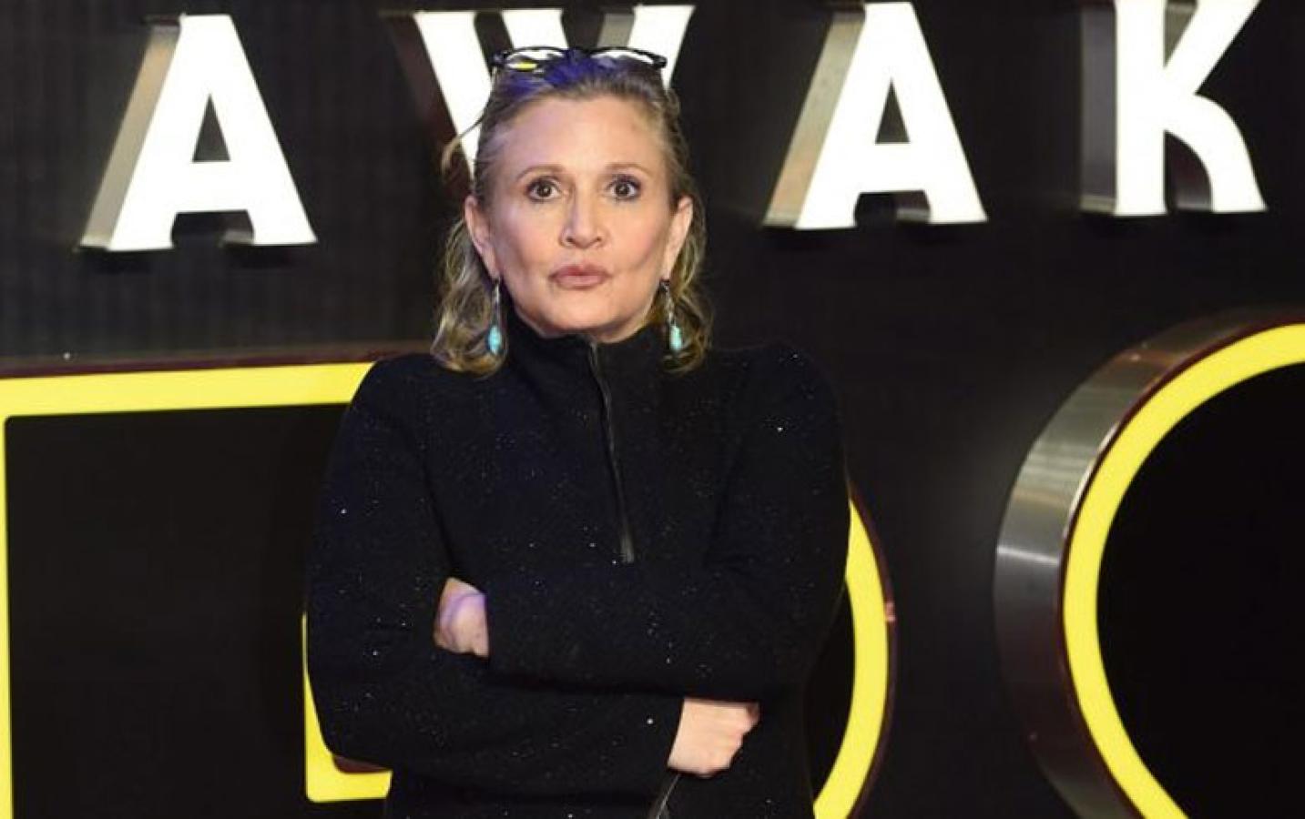 Murió Carrie Fisher a los 60 años