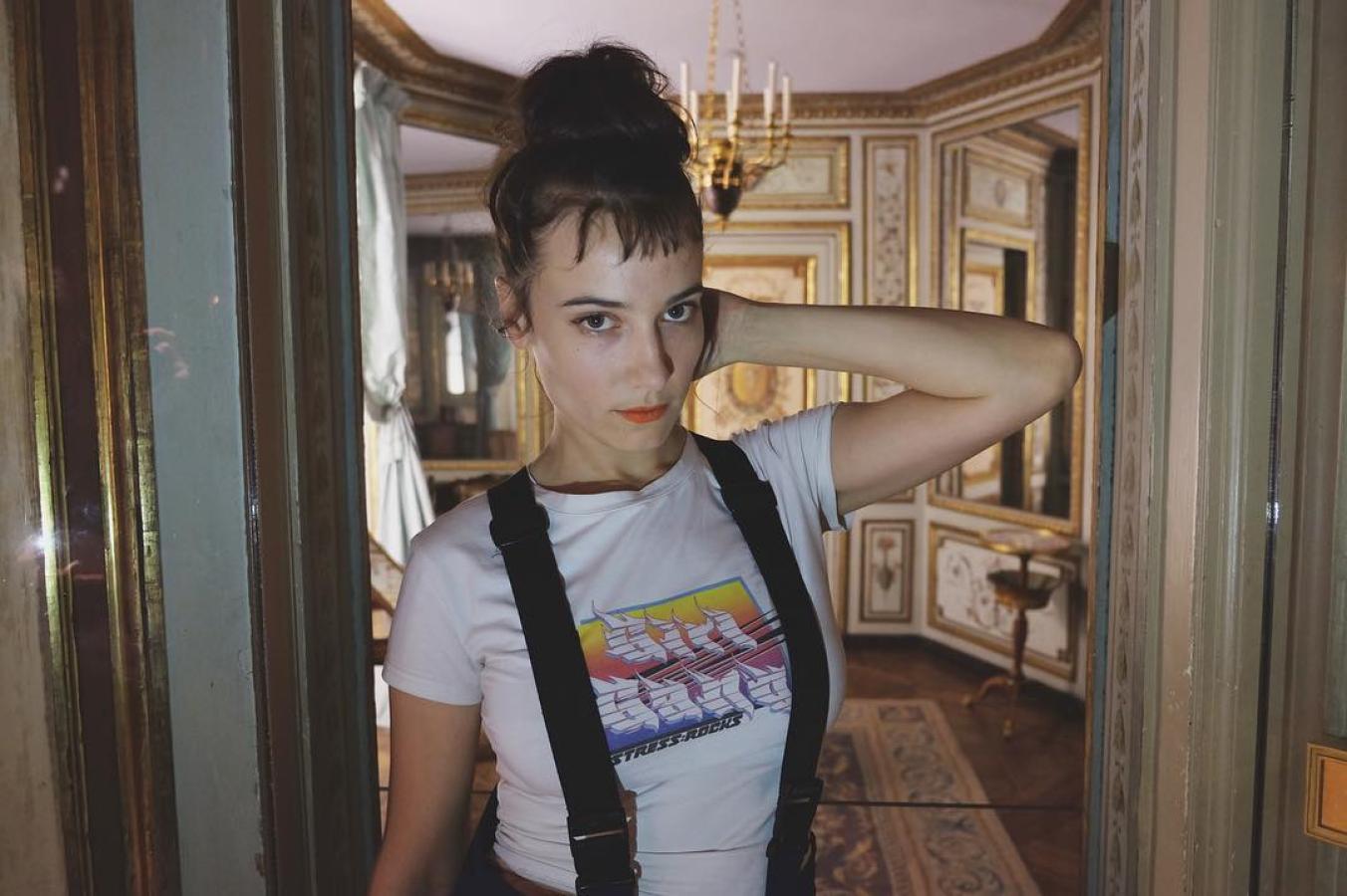 Dindi Jane lanza su nuevo single "Control Freak"