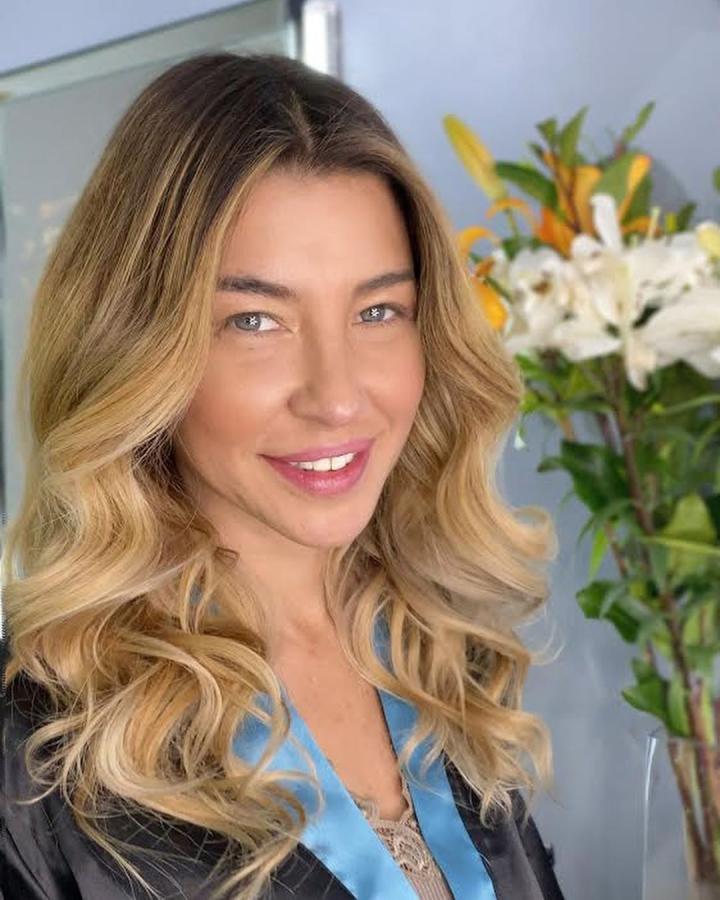 Francisca Merino luce sus 47 años con fotos de su rostro al natural