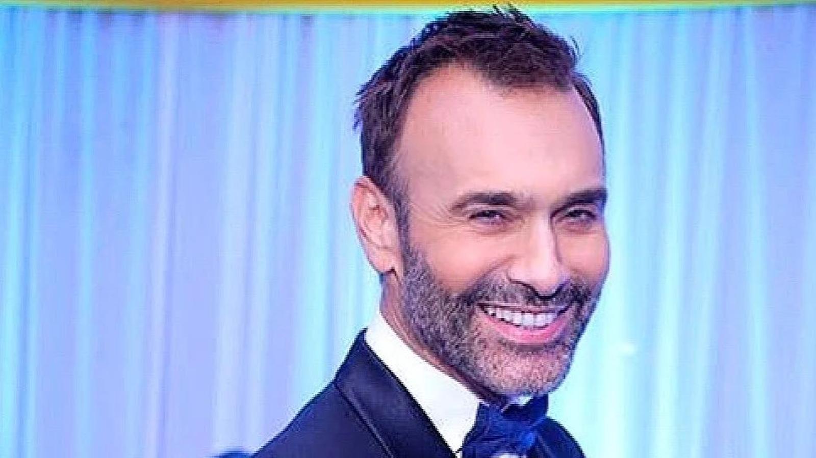 "Devoraste": Jordi Castell llega con estilosa falda a la previa de ...