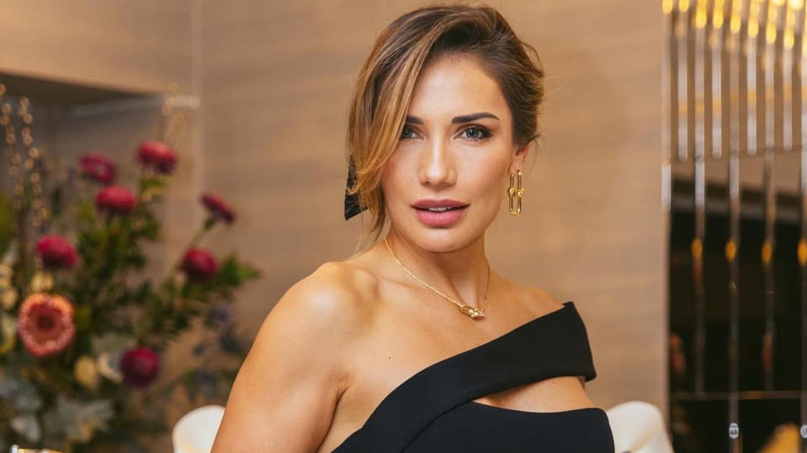 Son iguales: Carola de Moras evidenció lo grande que está su hija ...