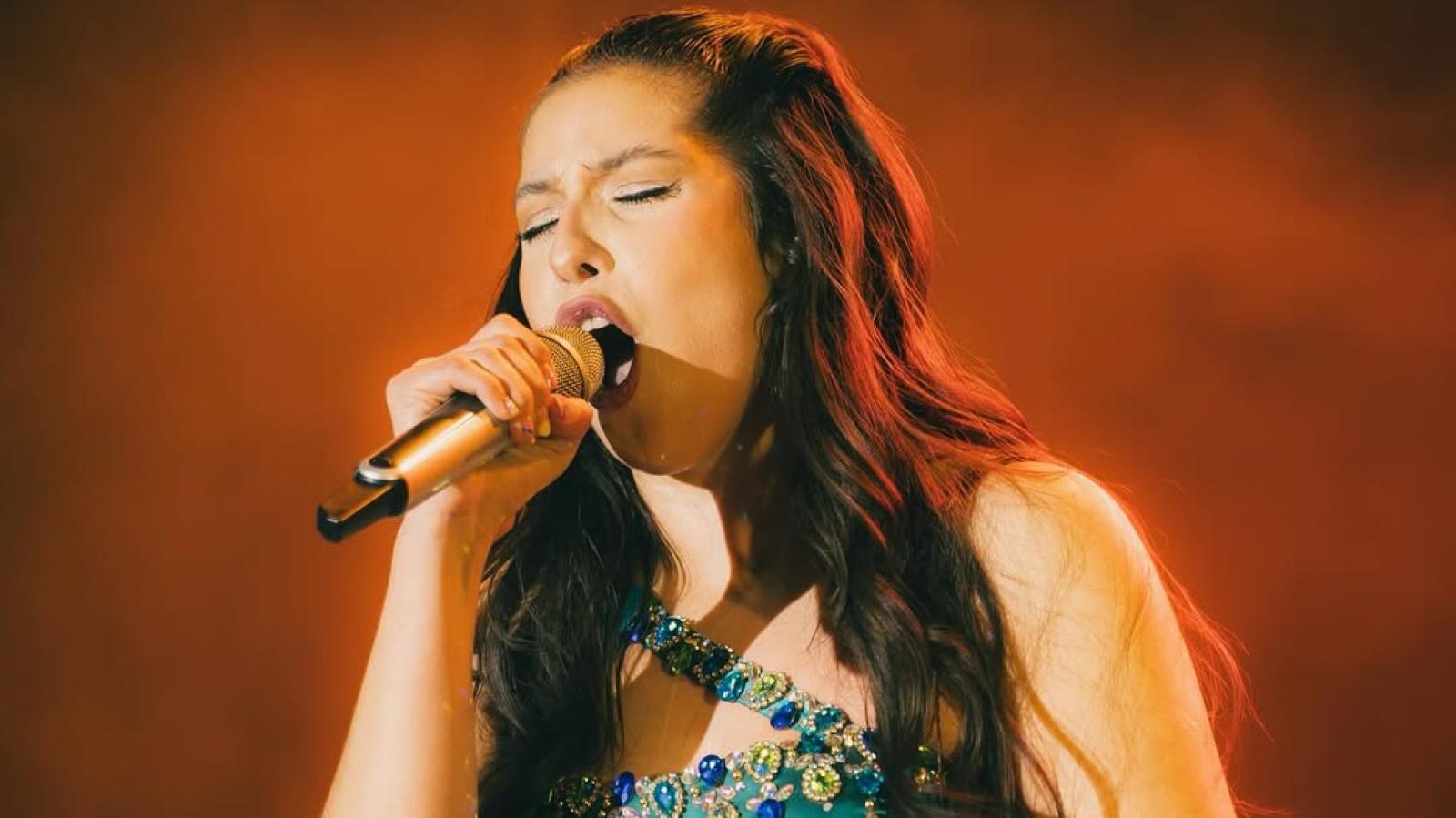 ¿Quién es Eduardo Carrasco, el kinesiólogo con el que se casó María ...