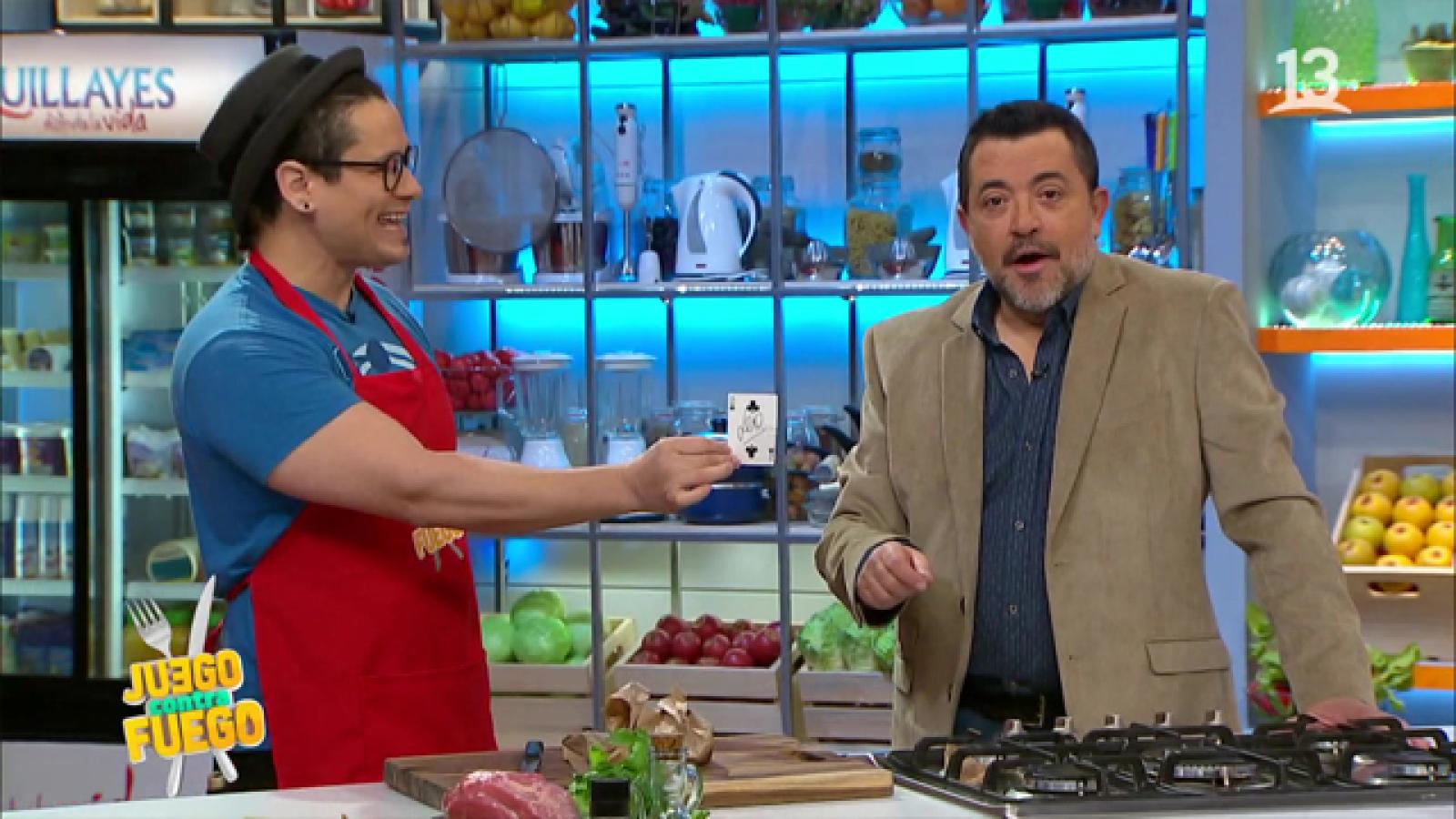 Pato nos sorprendió con un truco de cartas | 13.cl