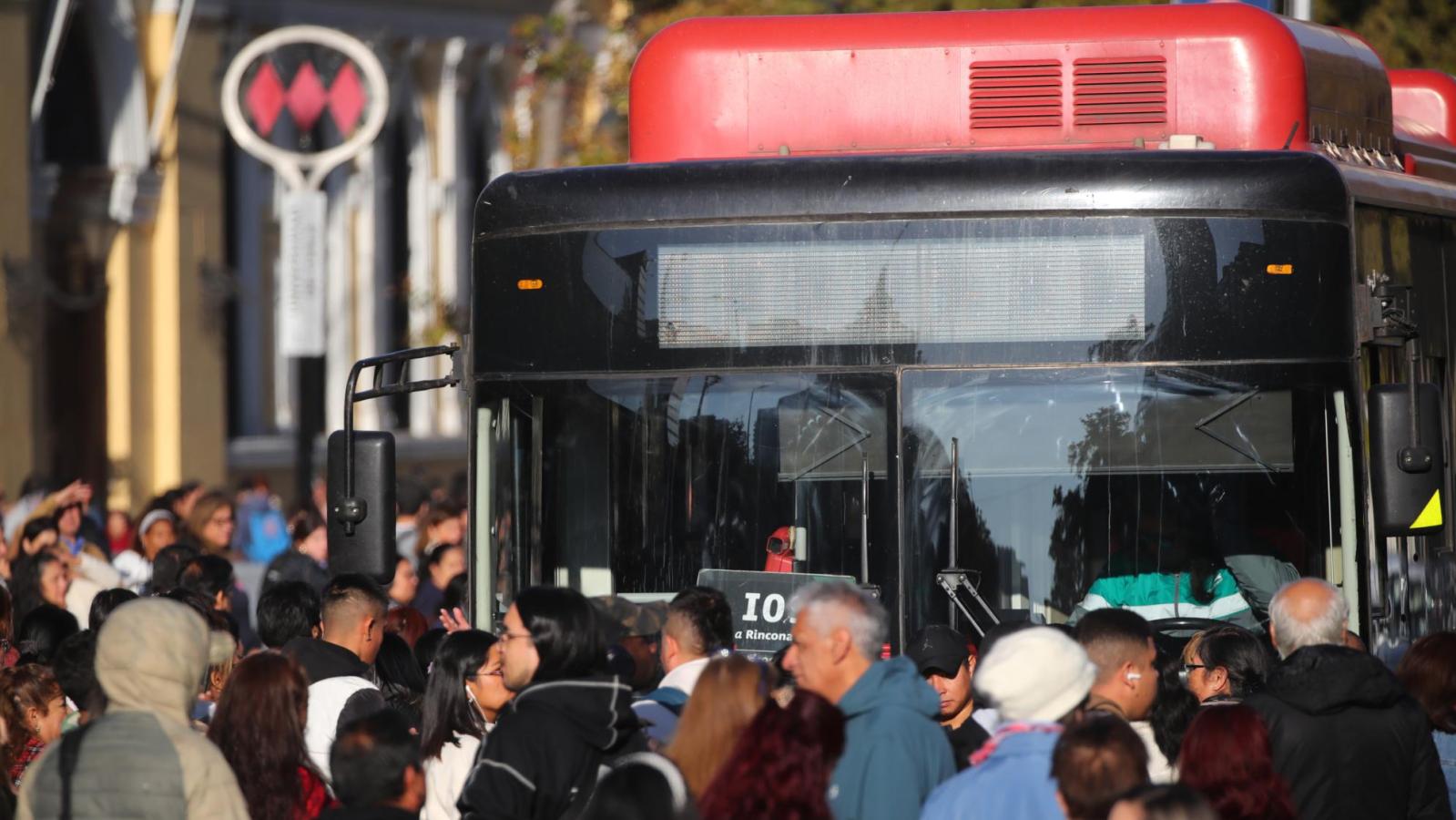 Revisa EN VIVO el estado de la red de Metro | El 13 | 13.cl