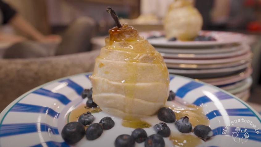 Disfruta la dulzura de este postre de peras con almendra y miel